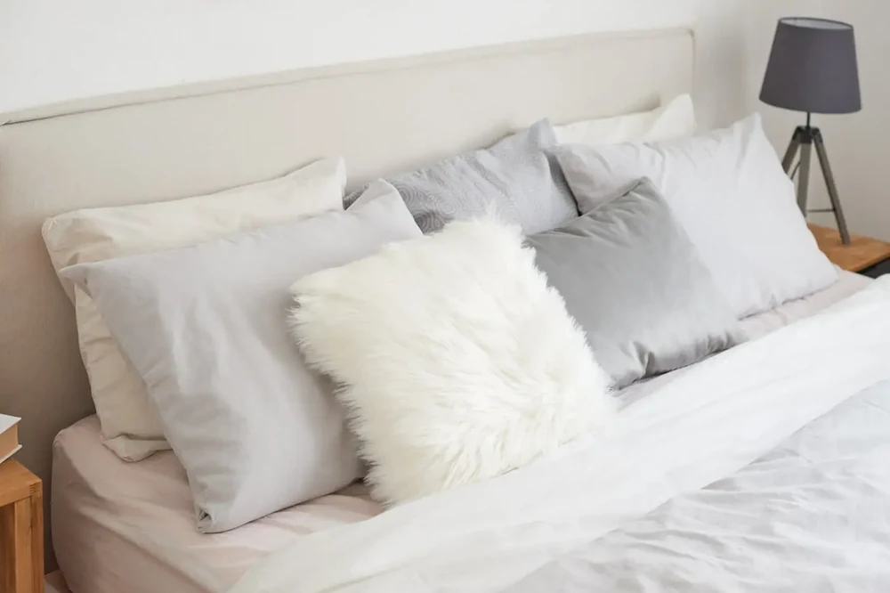 Manželské a dvojlôžkové postele 180x200 cm | BIANO