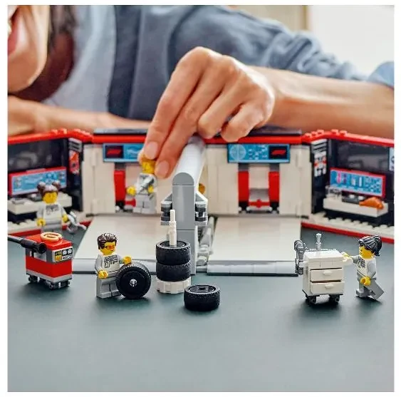 Lego® City 60444 Garáž F1® a autá Mercedes-AMG a Alpine (100396760) | BIANO
